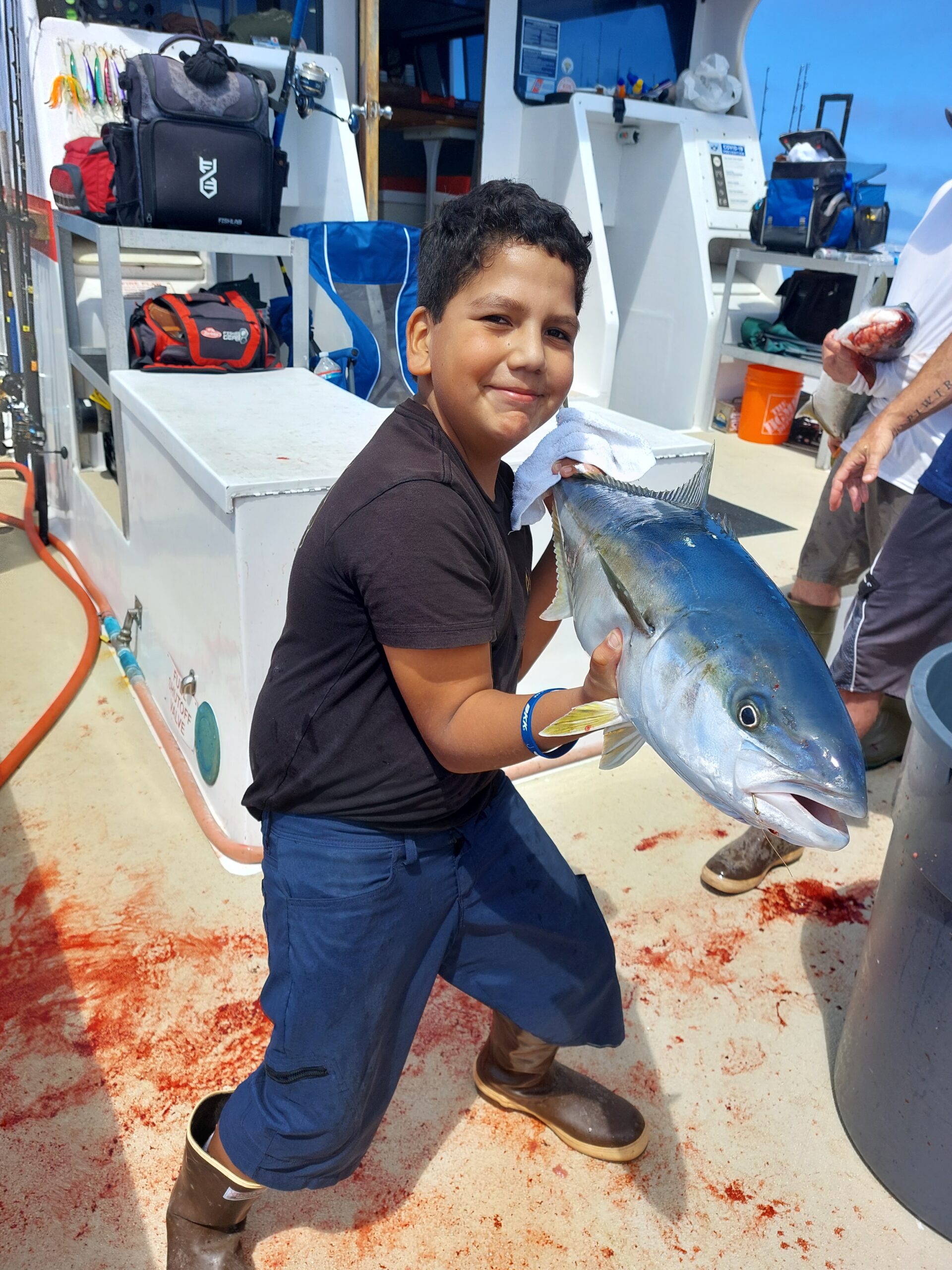Sportfishing – Pacific Islander 2.5-day run limits on yellowtail and ...